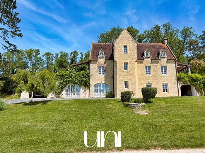Maison 8 pièces à vendre à Secqueville-en-Bessin