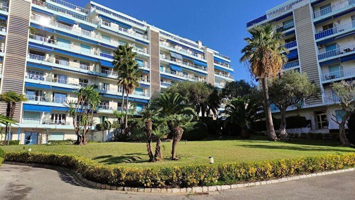 Appartement à louer - Mont Boron, Nice - 1 pièce