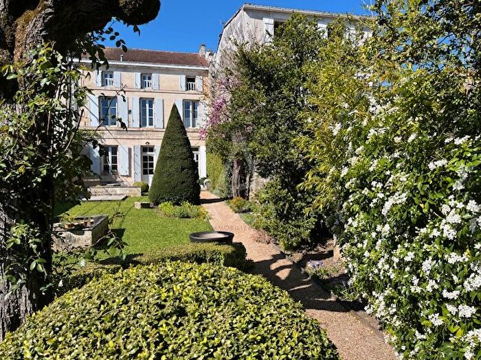 Maison à vendre - Angoulême, Victor Hugo - 8 pièces - 5 chambres