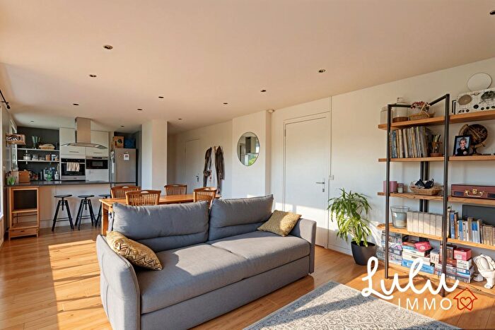 Appartement à vendre - Tassin-la-Demi-Lune, LHorloge - 3 pièces - 2 chambres