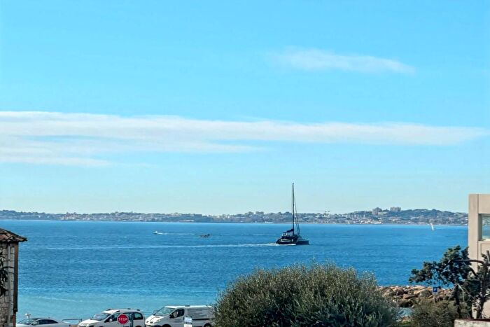 Appartement à vendre - Cagnes-sur-Mer, Le Cros de Cagnes, Les Vespins - 2 pièces - 1 chambre