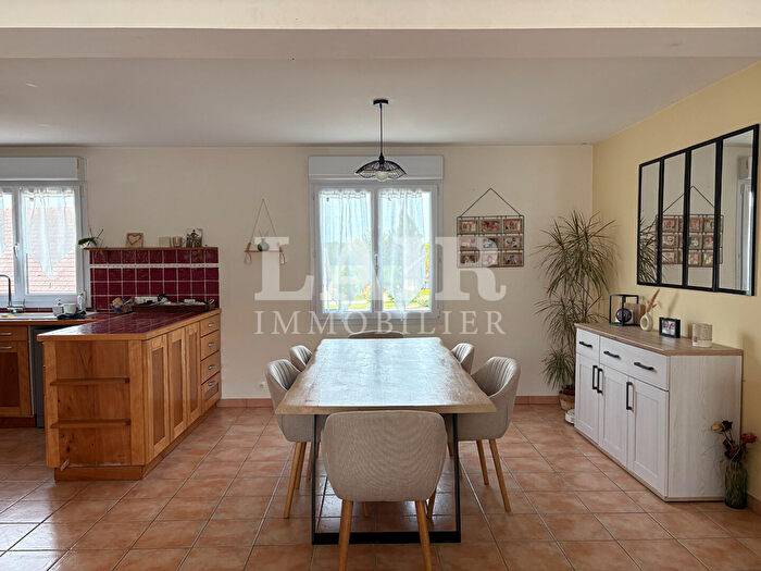 Champfleur : Maison 5 pièces à vendre