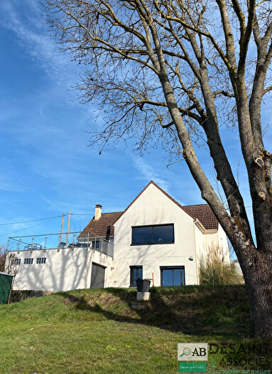 Maison à vendre - Crécy-la-Chapelle - 7 pièces - 5 chambres