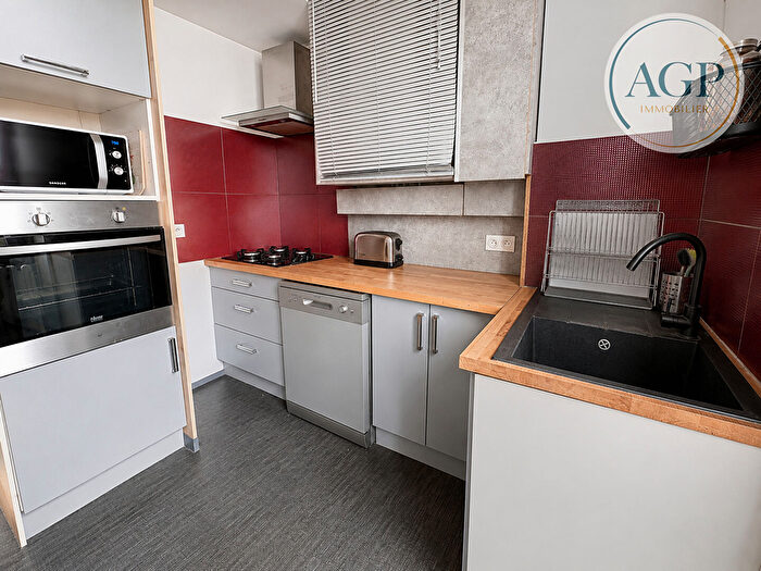 Appartement à louer - Orléans, La Croix Saint-Marceau, La Mouillère, Pré Pinson - 4 pièces - 3 chambres