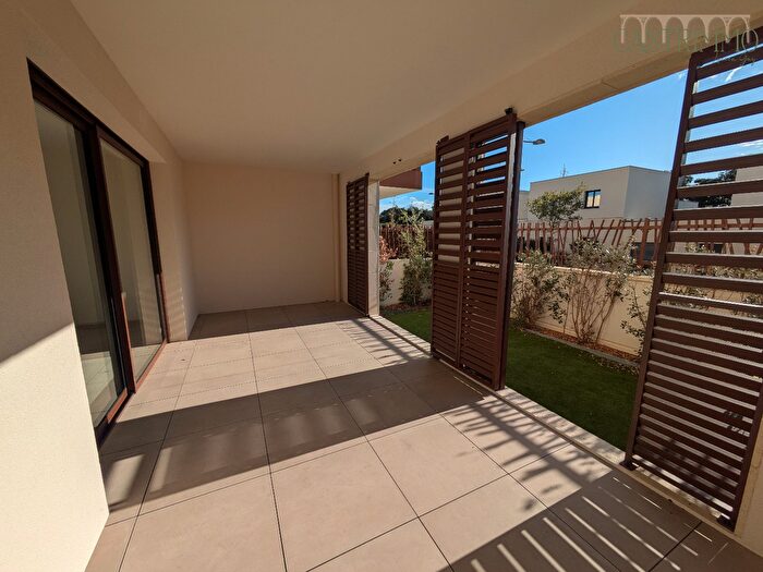 Appartement à vendre - Castries - 3 pièces - 2 chambres