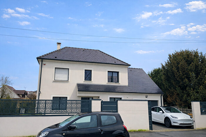 Maison à vendre - Neuilly-sur-Marne, Libération - 6 pièces - 4 chambres