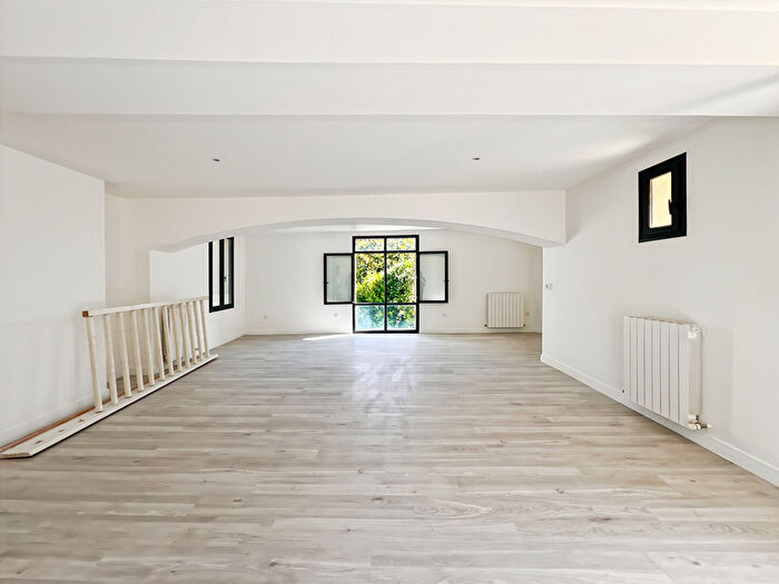 Maison à vendre - Mantes-la-Ville, La Vaucouleurs - 5 pièces - 4 chambres