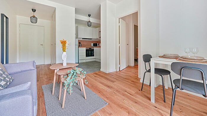 Appartement à louer - Paris e , Montsouris, Dareau - 2 pièces - 1 chambre