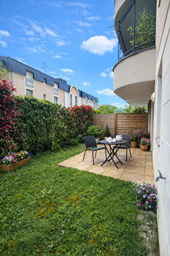 Appartement à louer - Montreuil-Juigné - 2 pièces - 1 chambre