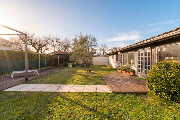 Maison à vendre - Le Teich - 6 pièces - 5 chambres