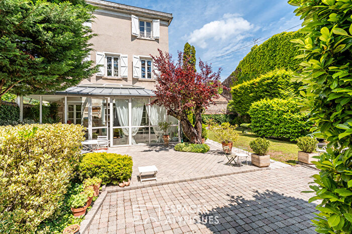 Maison 7 pièces à vendre à Saint-Genis-Laval, Centre-ville