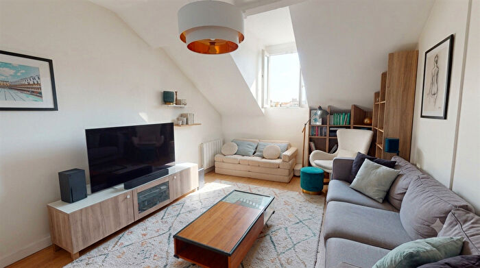Appartement 3 pièces à Clamart, Gare, à vendre