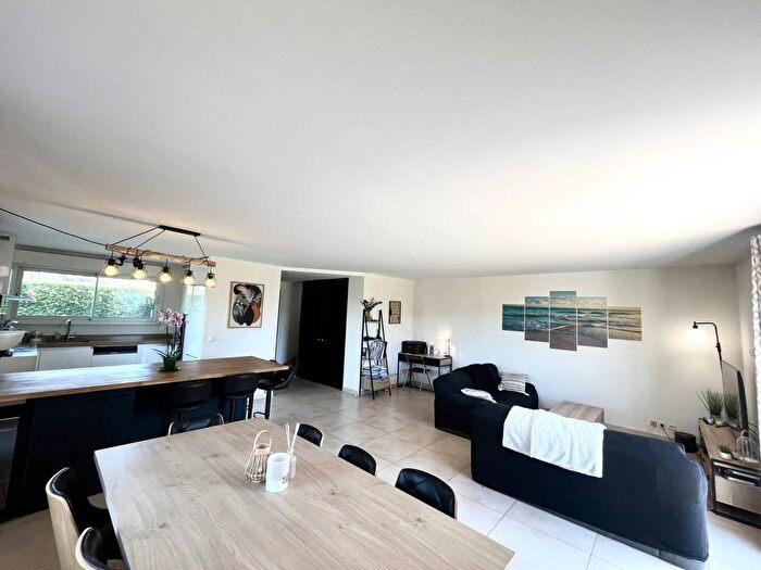 Fontmerle, Antibes : Maison 4 pièces à louer