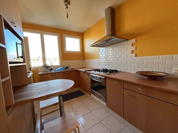 Appartement à louer - Kerfeunteun, Quimper - 3 pièces - 2 chambres