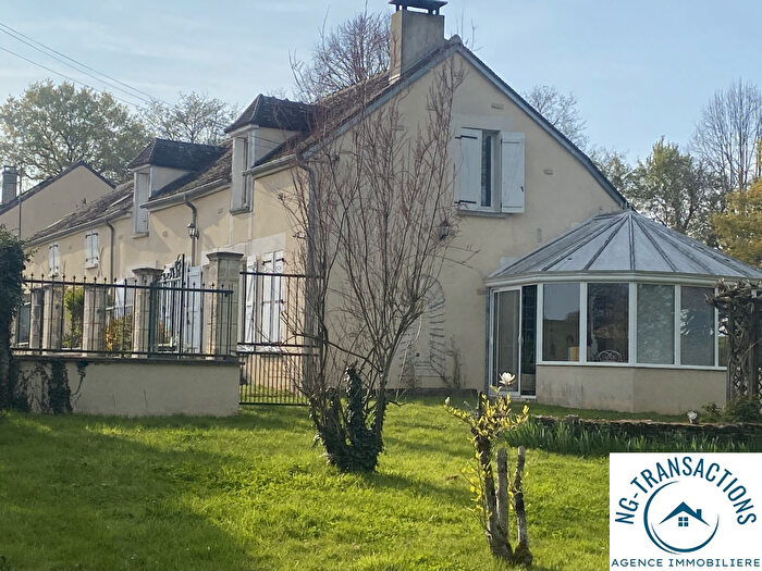 Maison 10 pièces à vendre à Escamps