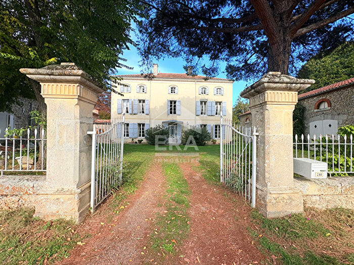Montesquieu : Maison 16 pièces à vendre