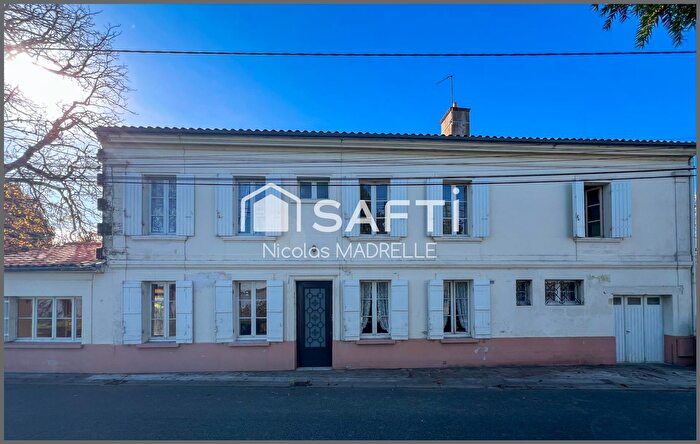 Maison à vendre - Ambès - 5 pièces - 3 chambres