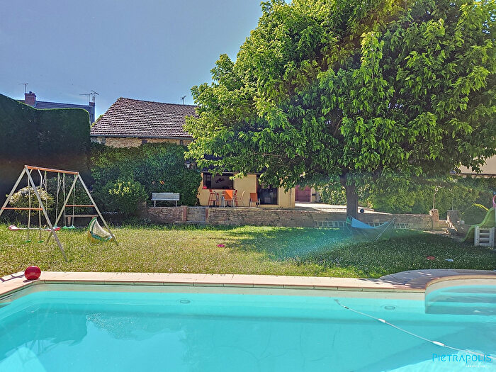 Maison à vendre - Cuisery - 9 pièces - 5 chambres