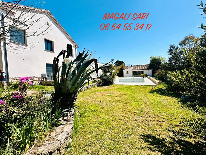 Maison à vendre - Saint-Privat-des-Vieux - 7 pièces - 5 chambres