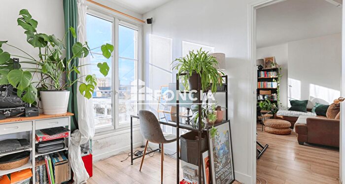 Appartement à vendre - Colombes, Europe - 3 pièces - 2 chambres