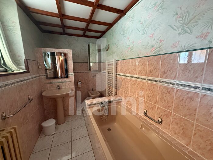 Maison à vendre - Escoussans - 7 pièces - 4 chambres