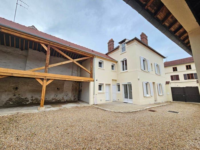 Maison 4 pièces à Mézières-sur-Seine, à louer