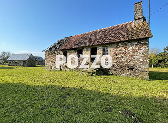 Saint-Pois - Maison 1 pièce à vendre