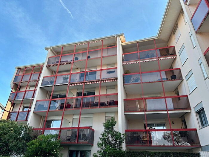 Appartement à vendre - Biarritz, Larrepunte, République - 4 pièces - 3 chambres