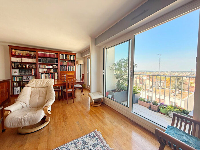 Appartement 5 pièces à vendre - Nanterre, Plateau