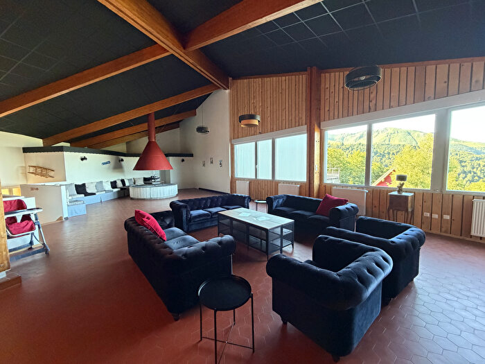 Appartement 5 pièces à Laveissière, à vendre