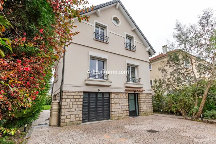 Maison 7 pièces à vendre à Sucy-en-Brie, Bruyères