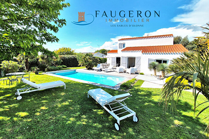 Maison à vendre - Talmont-Saint-Hilaire - 5 pièces - 4 chambres