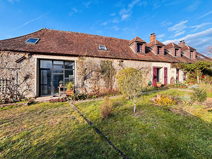 Maison à vendre - Thorigny-sur-Oreuse - 6 pièces - 4 chambres