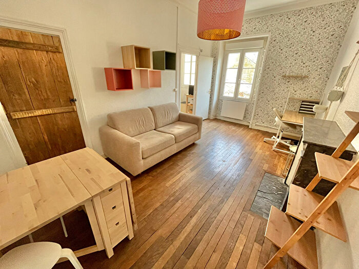 Appartement 1 pièce à Nantes, Saint-Clément, Jardin des plantes, Caserne Lamoricière, à louer