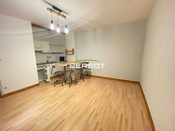 Appartement à louer - Battant, Besançon - 2 pièces - 1 chambre