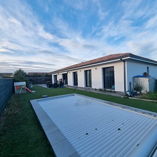 Maison à vendre - Saint-Martin-de-Hinx - 6 pièces - 5 chambres