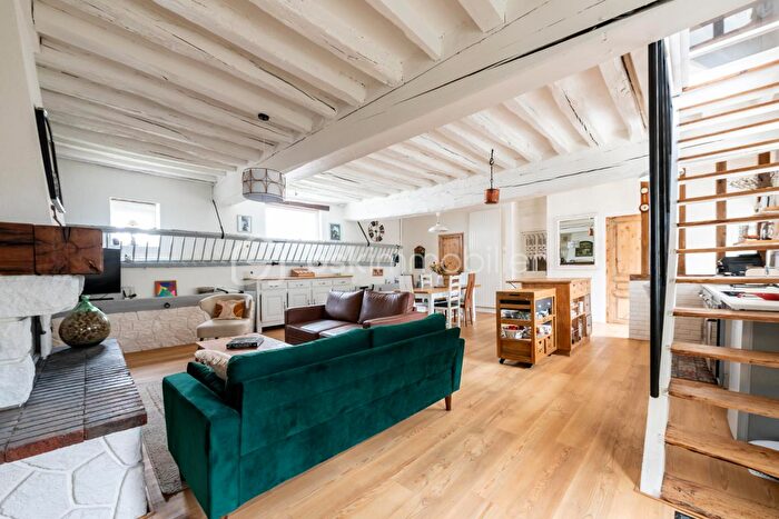 Maison à vendre - Thorigny-sur-Oreuse - 7 pièces - 5 chambres