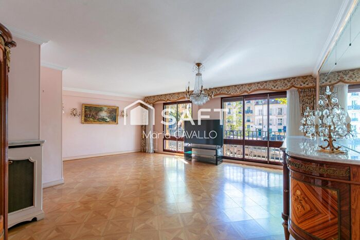 Paris 12ème, Bel-Air, Nord : Appartement 4 pièces à vendre