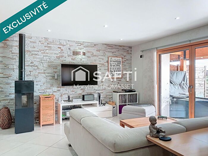 Maison à vendre - Pringy - 5 pièces - 4 chambres