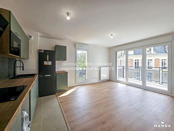 Appartement 4 pièces à Châtenay-Malabry, Malabry, à louer