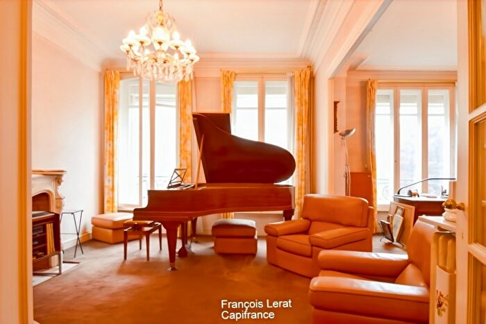 Appartement à vendre - La Madeleine, Grand Boulevard - 5 pièces - 3 chambres