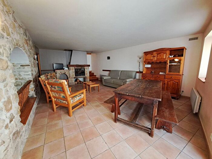 Maison à louer - Sougraigne - 4 pièces - 3 chambres