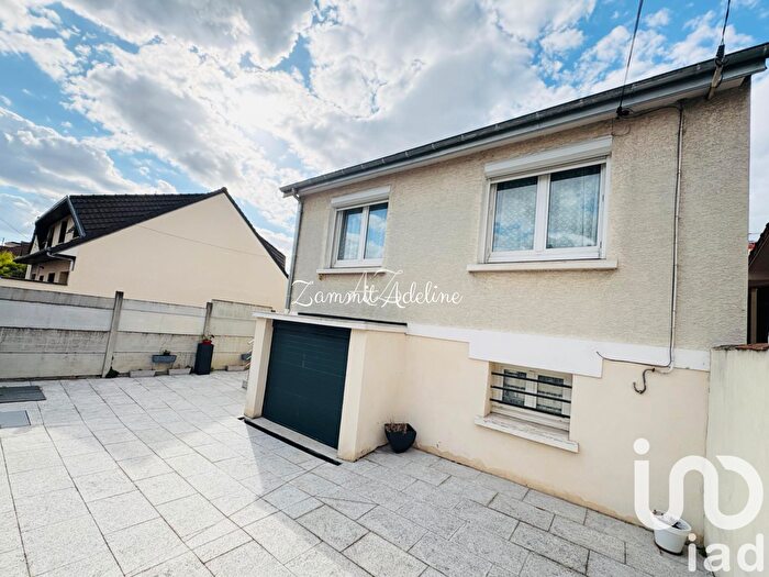 Maison à vendre - Le Blanc-Mesnil, Centre Coudray - 5 pièces - 4 chambres