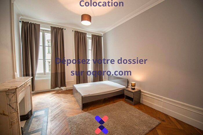 Appartement à louer - Hyper Centre-Vieille Ville, Saint-Étienne - 4 pièces - 3 chambres