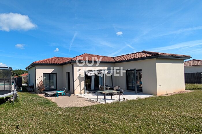 Maison 4 pièces à Pradines, à vendre