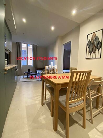 Appartement à louer - Antibes - 3 pièces - 2 chambres