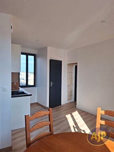 Pons : Appartement 2 pièces à louer