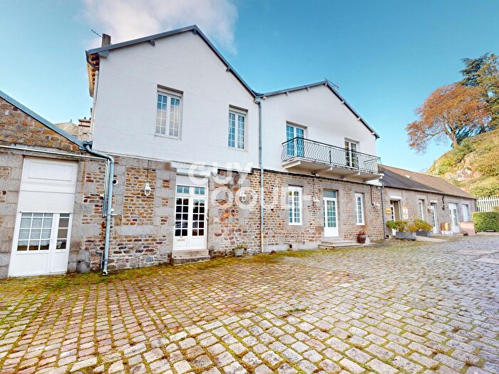 Appartement à vendre - Vire, Centre-ville, Gare - 7 pièces - 5 chambres