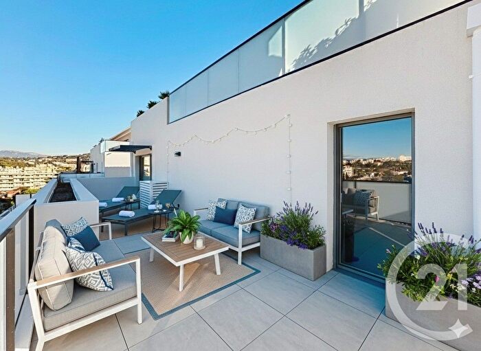 Appartement à vendre - Cannes, Petit Juas - 2 pièces - 1 chambre