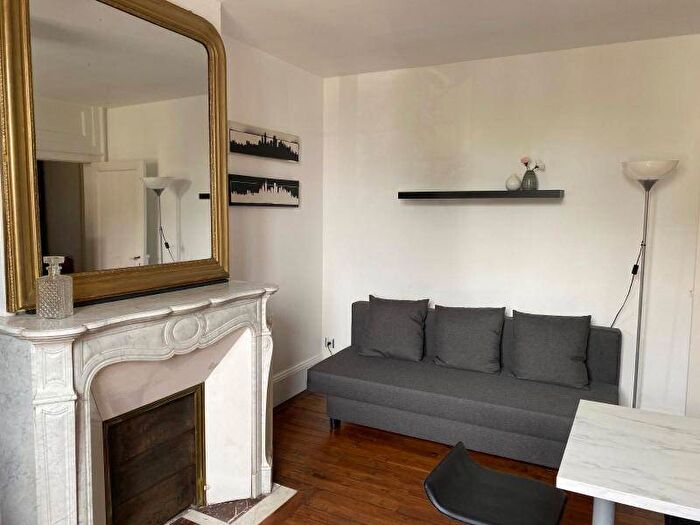 Appartement à louer - Centre Ville, Béthune - 1 pièce